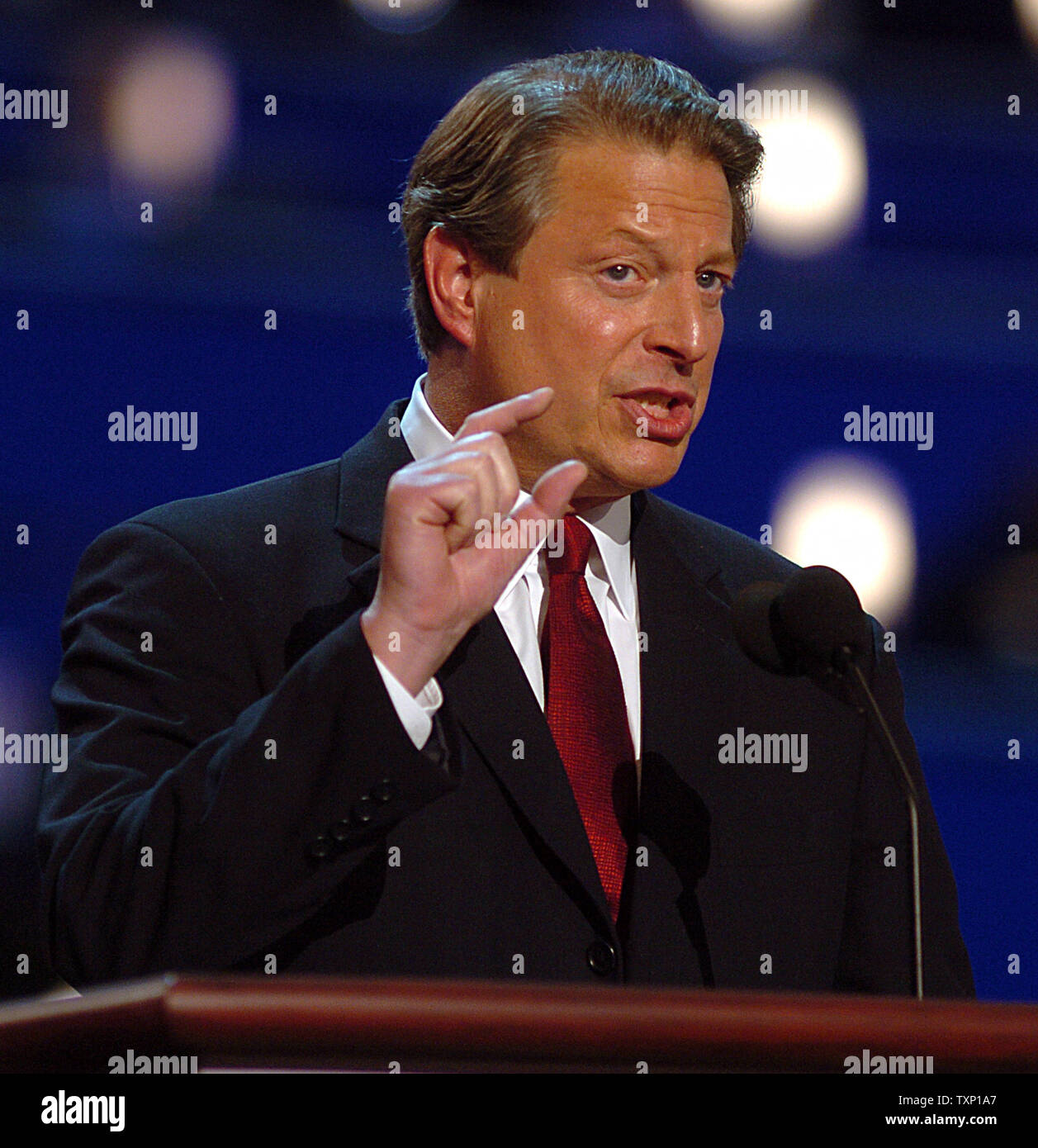 Al gore 2004 hi-res stock photography and images - Alamy