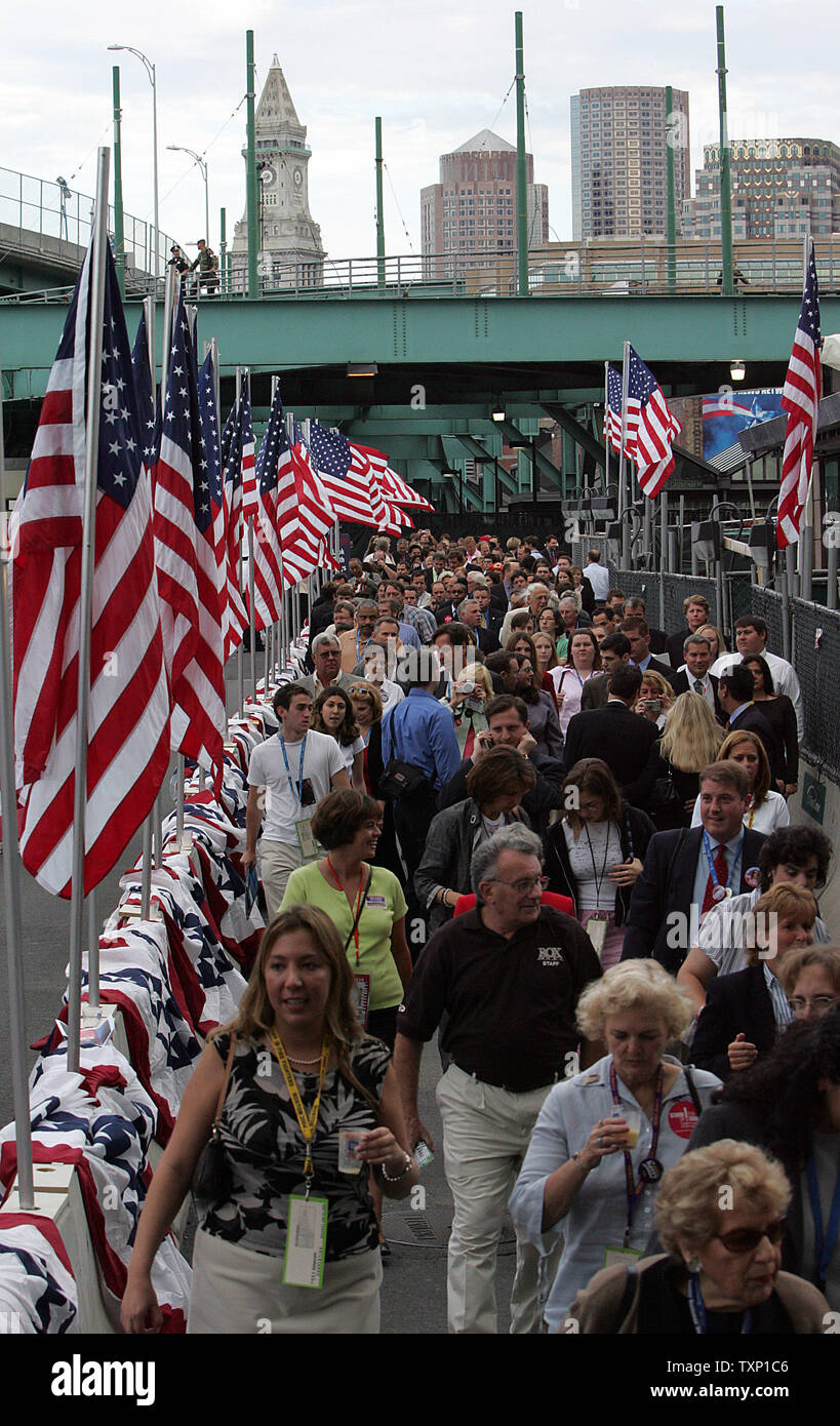 Fleet center hi-res stock photography and images - Alamy