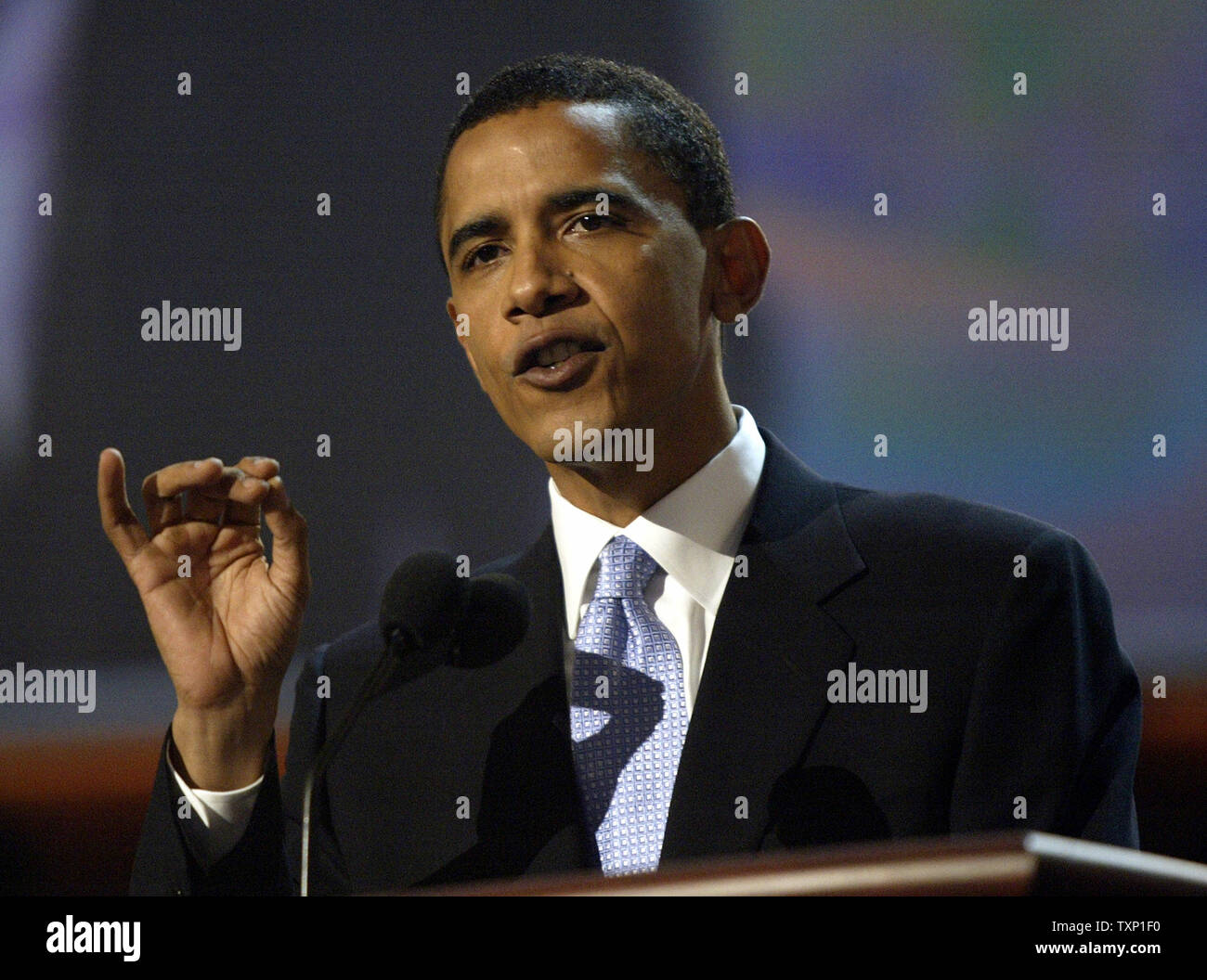 Obama july 27 2004 hi-res stock photography and images - Alamy