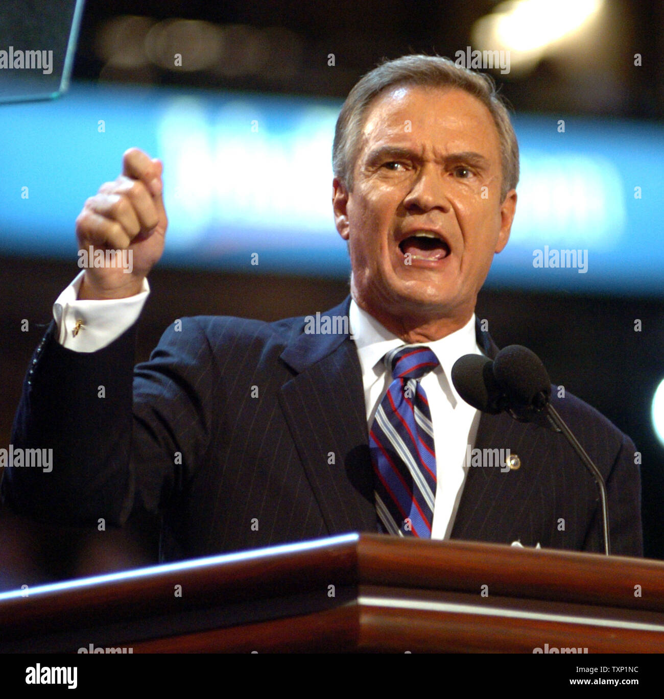 Sen. John Breaux, La., speaks to the delegations on day four of the ...
