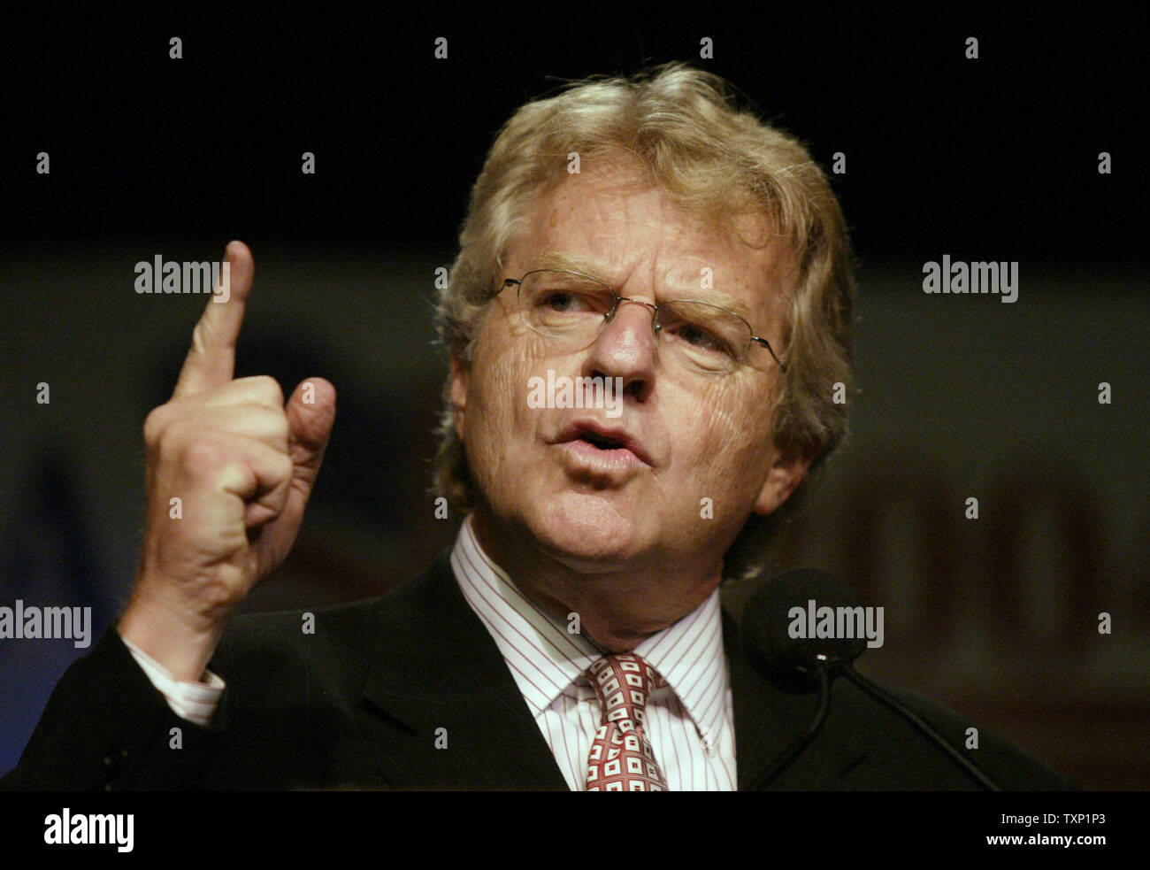 An emotional Jerry Springer tells the Kids For Kerry Youth Caucus about ...
