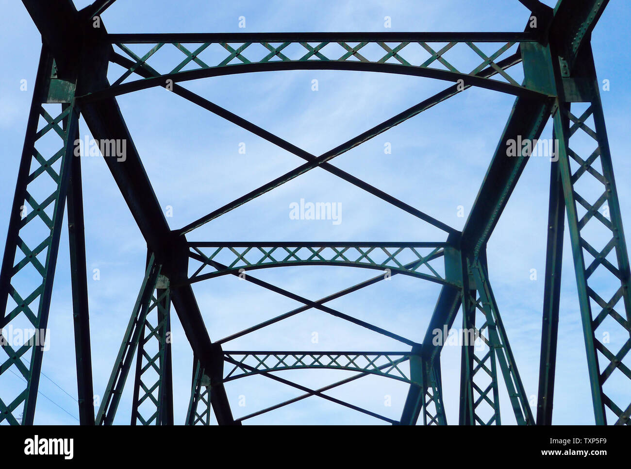 Detail of steel bridge construction Stock Photo - Alamy