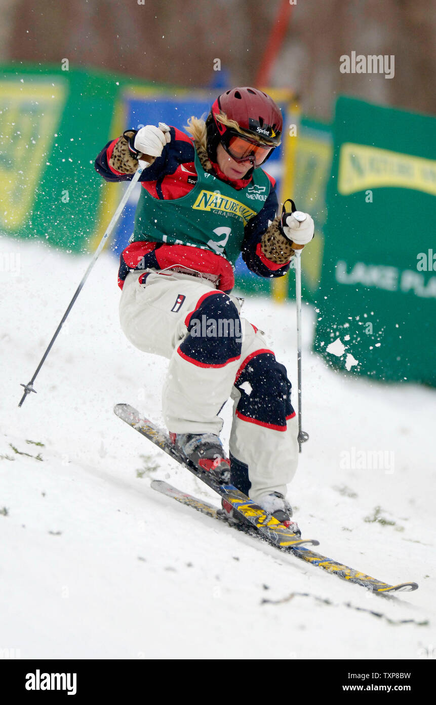 Michelle Roark of the USA takes the Gold Medal at the Ladies' Mogul FIS ...