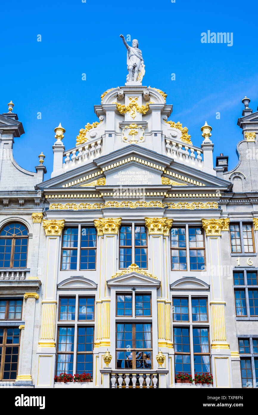 Brussels gold buildings hi-res stock photography and images - Alamy