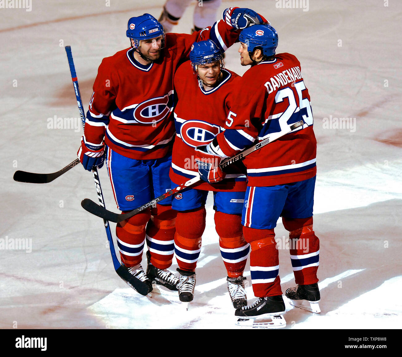 Bonk hi-res stock photography and images - Alamy