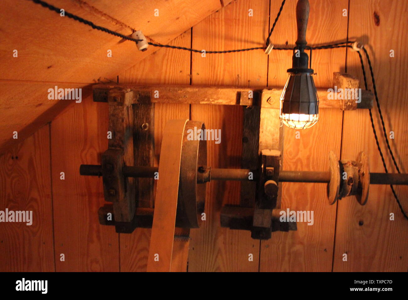 Quiet, secluded, and hidden work space in the barn with very poor ...