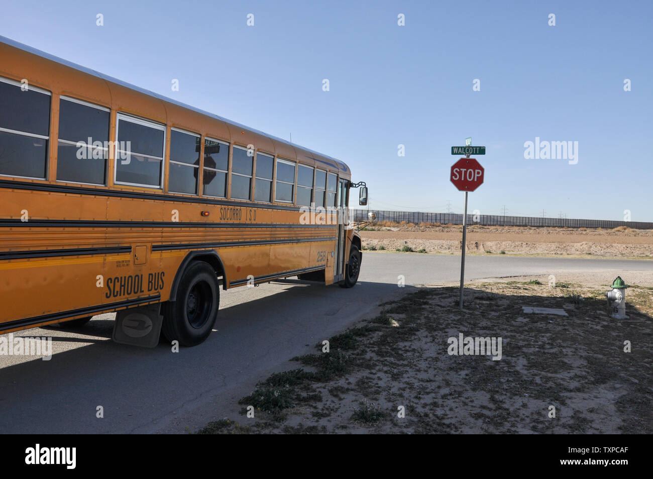 School bus mexico hi-res stock photography and images - Alamy