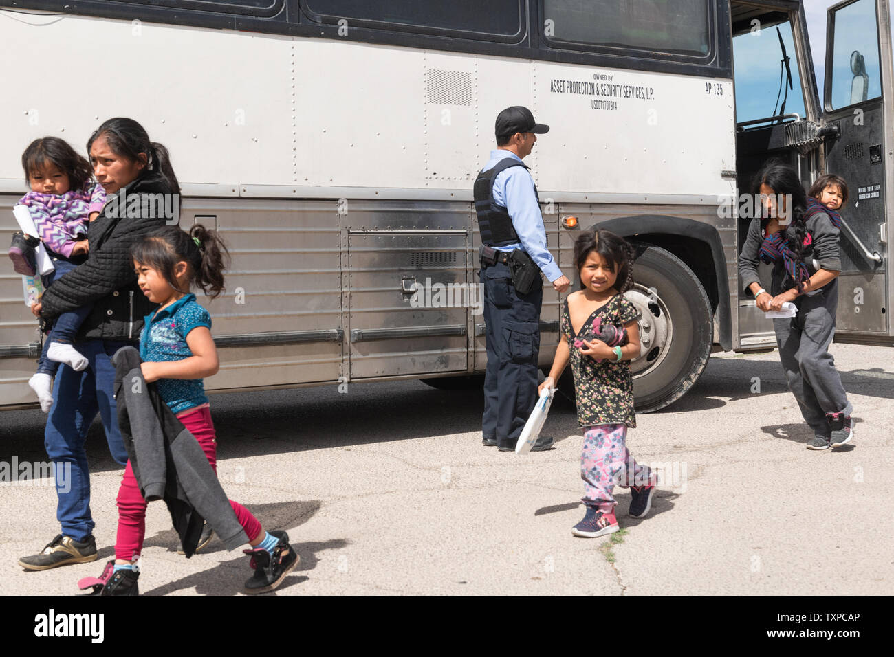 Ice detention centers texas hi-res stock photography and images - Alamy