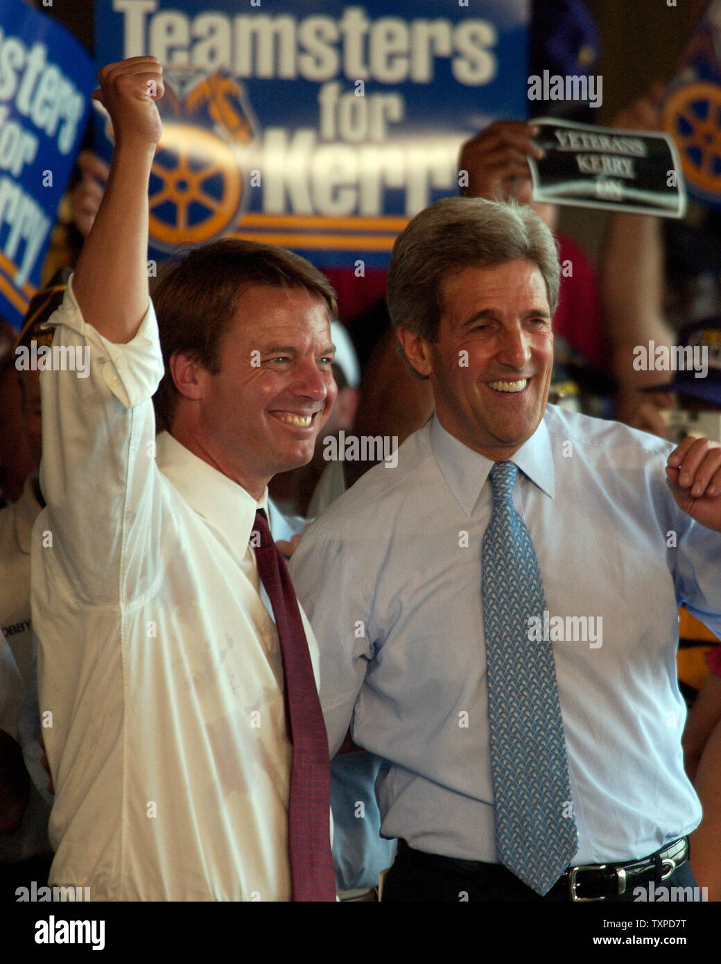 Thousand ft hi-res stock photography and images - Alamy