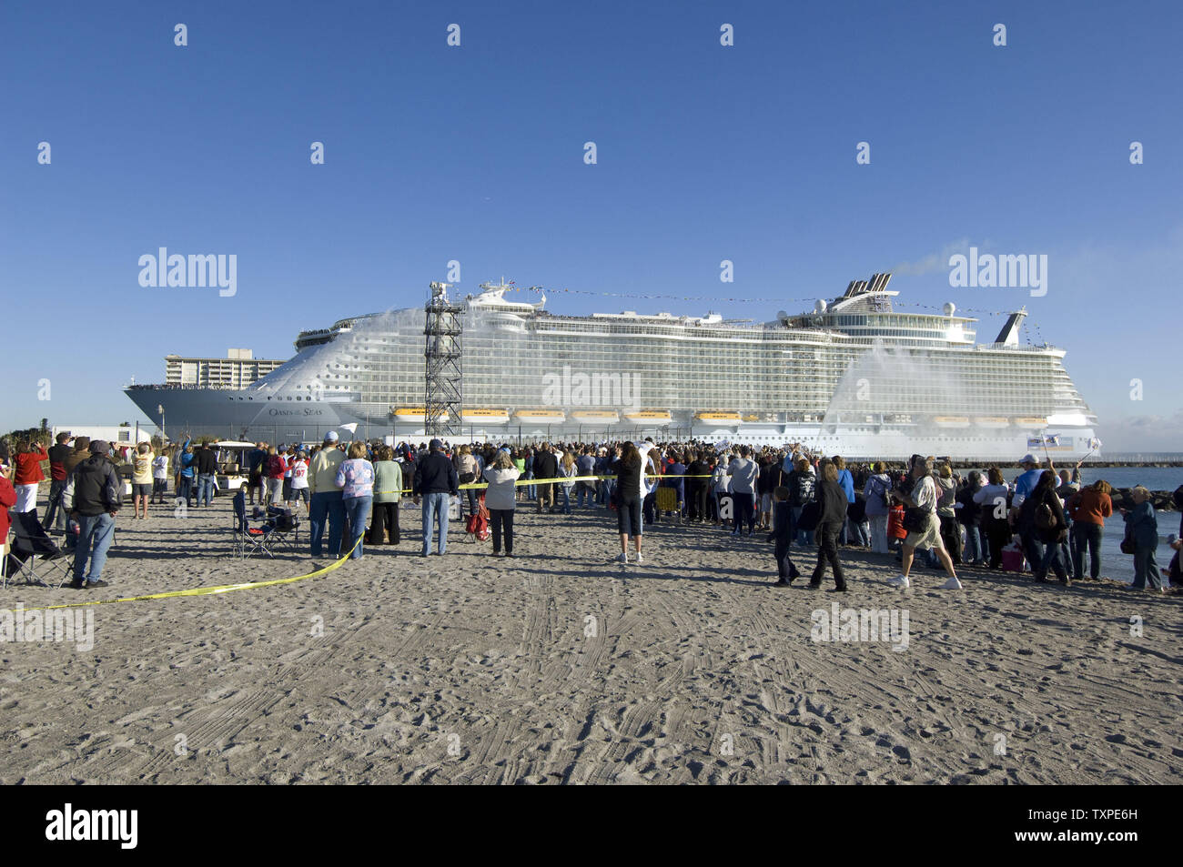 Football on cruise ship hi-res stock photography and images - Alamy