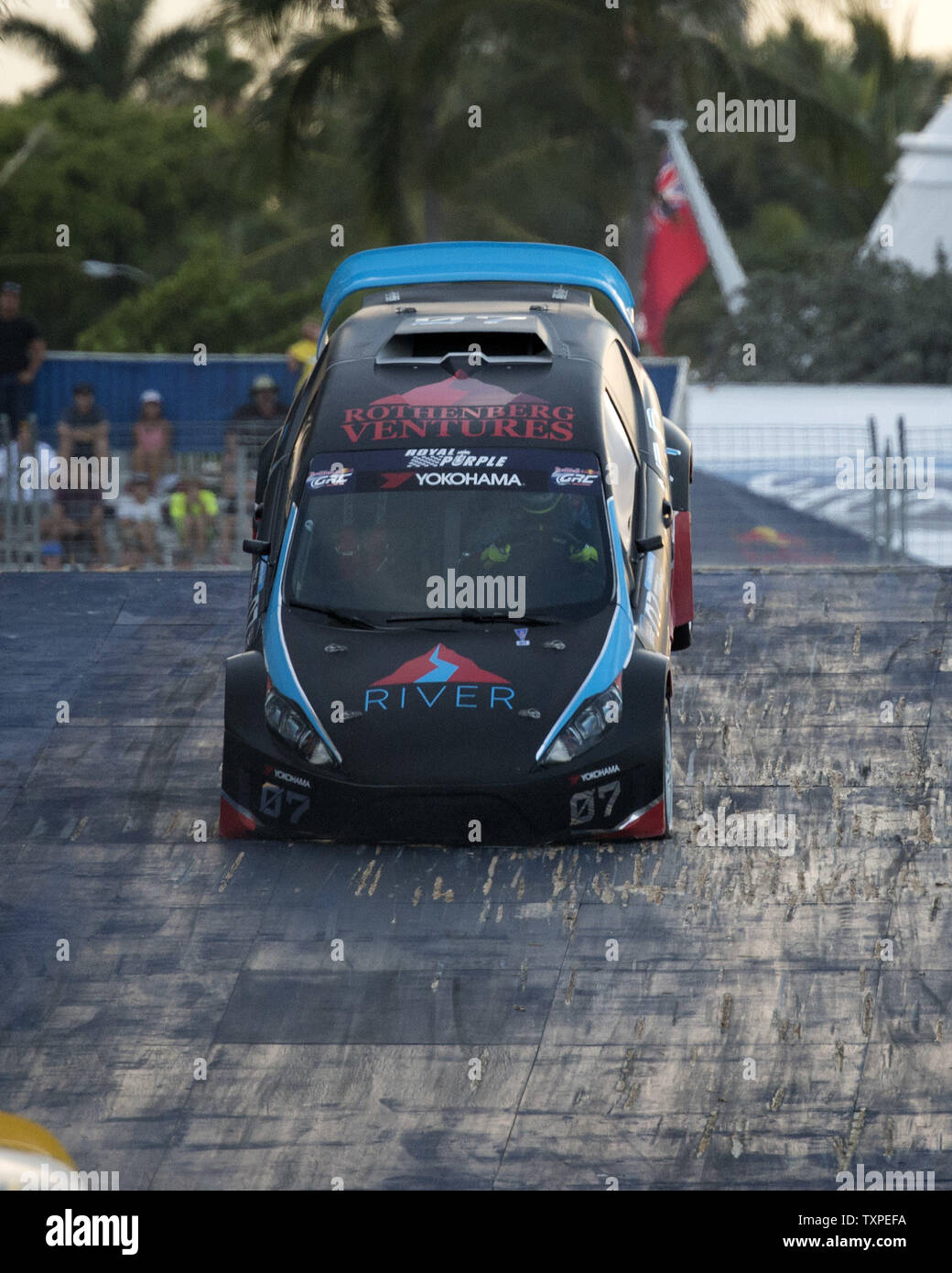 Collete davis hi-res stock photography and images - Alamy