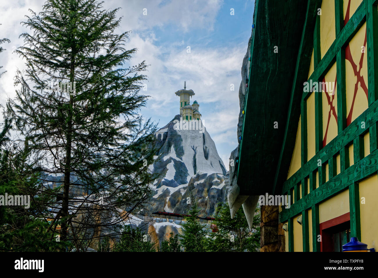 Shanghai Haichang Ocean Park Stock Photo - Alamy