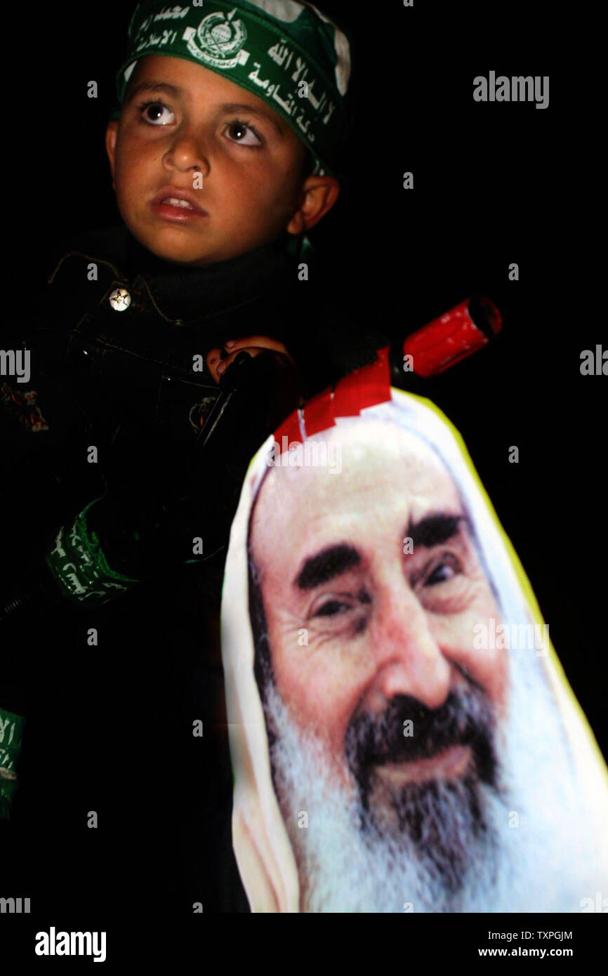 Sheikh ahmed yassin hi-res stock photography and images - Alamy