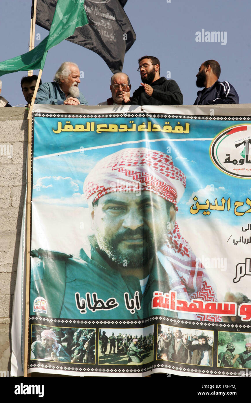 Catholic activists Father Peter Dougherty (L), from the United States ...