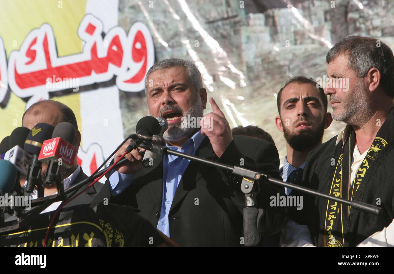 Former prime minister of malta hi-res stock photography and images - Alamy