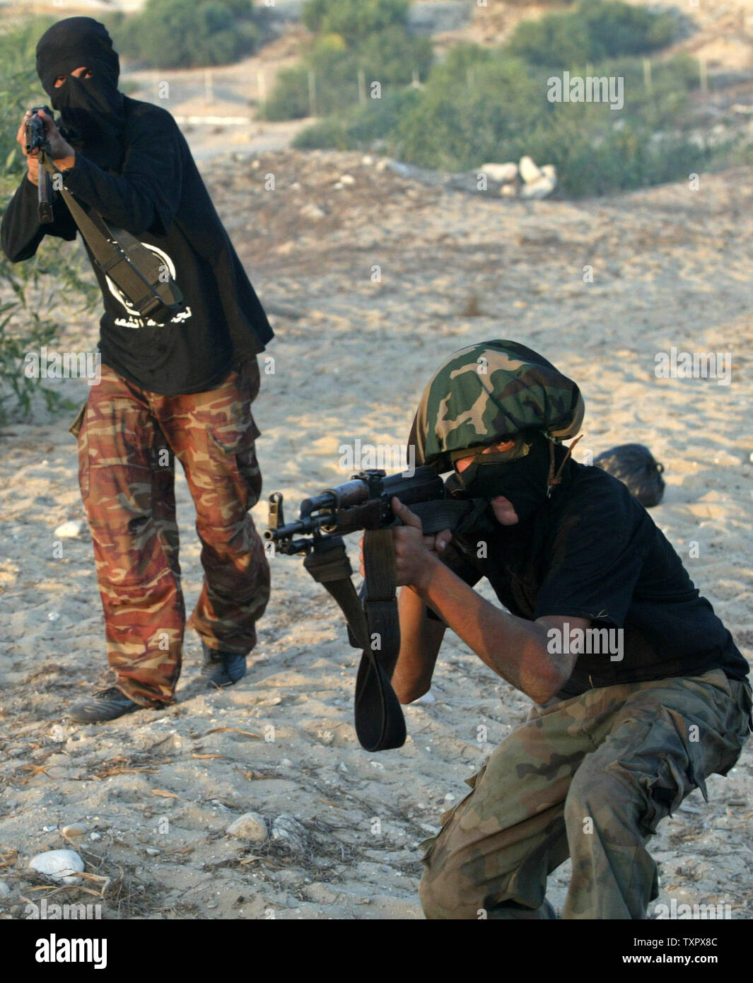 Palestinian fighters of Nasser Salah al-Din Brigade train in Gaza on ...