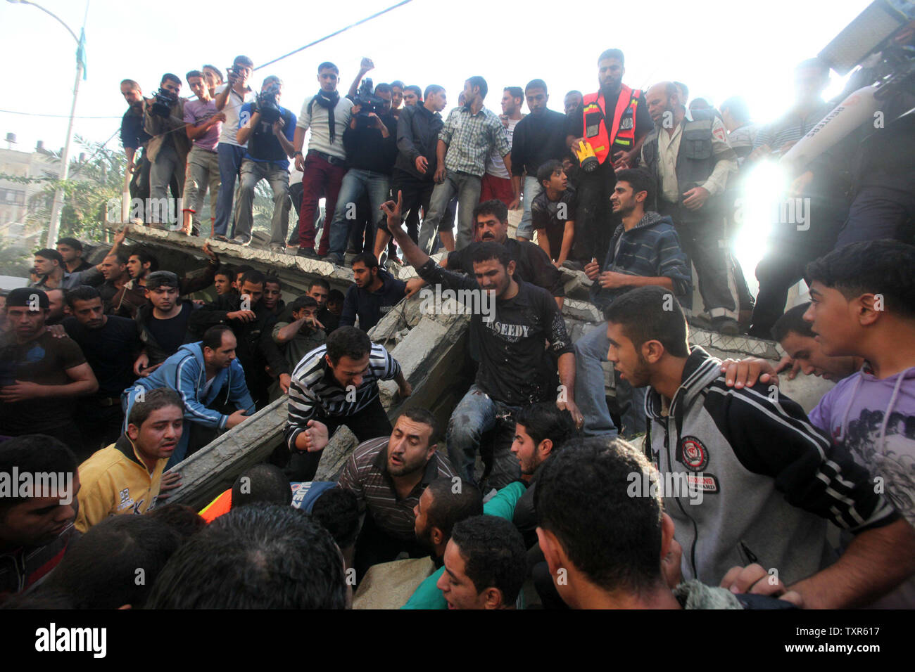 Al sheikh redwan hi-res stock photography and images - Alamy