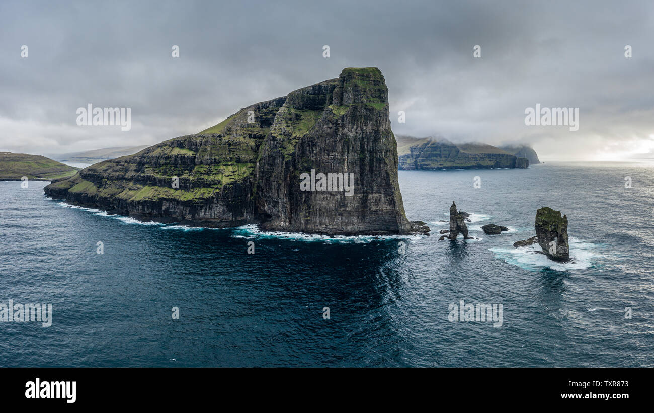 Risin og Kellingin (The Giant and the Witch) sea stacks rocks near Eidi ...