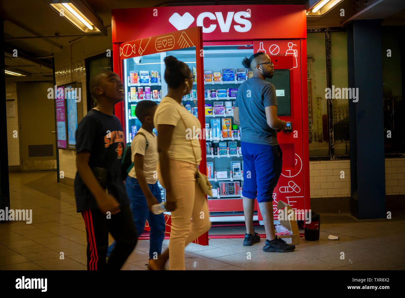 Number vending machine hi-res stock photography and images - Alamy