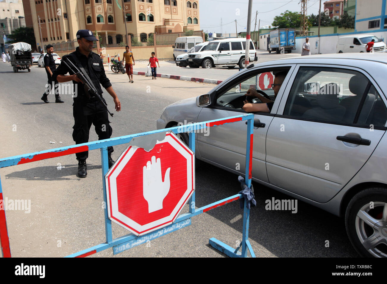 Egypt checkpoint security hi-res stock photography and images - Alamy