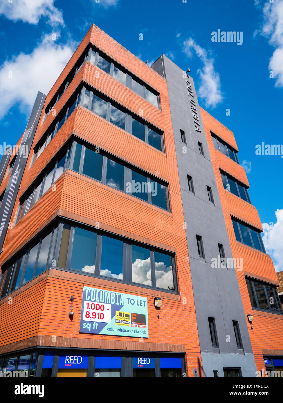 Buildings and structures in berkshire hi-res stock photography and ...