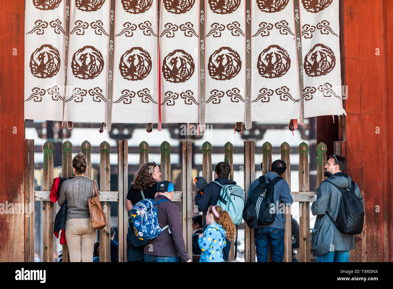 Japanese woman praying in temple hi-res stock photography and images ...