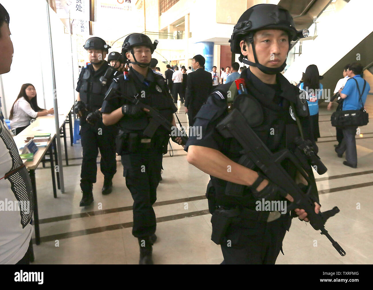 Chinese swat hi-res stock photography and images - Alamy