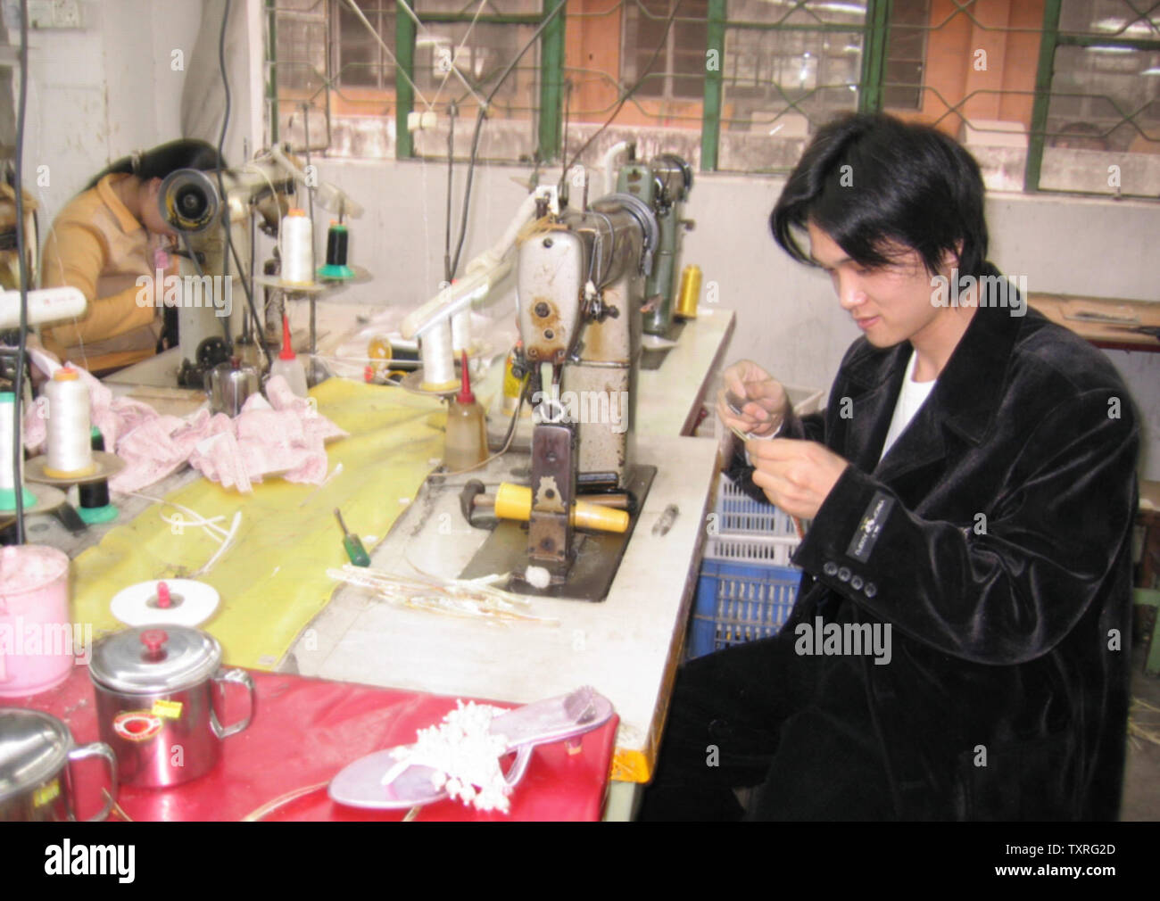 Piecework hi-res stock photography and images - Alamy