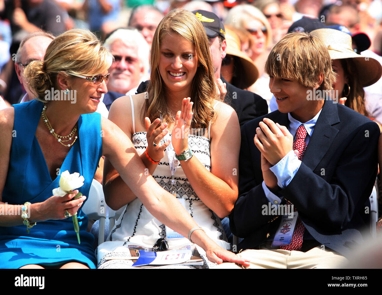 Kelly ripken hi-res stock photography and images - Alamy