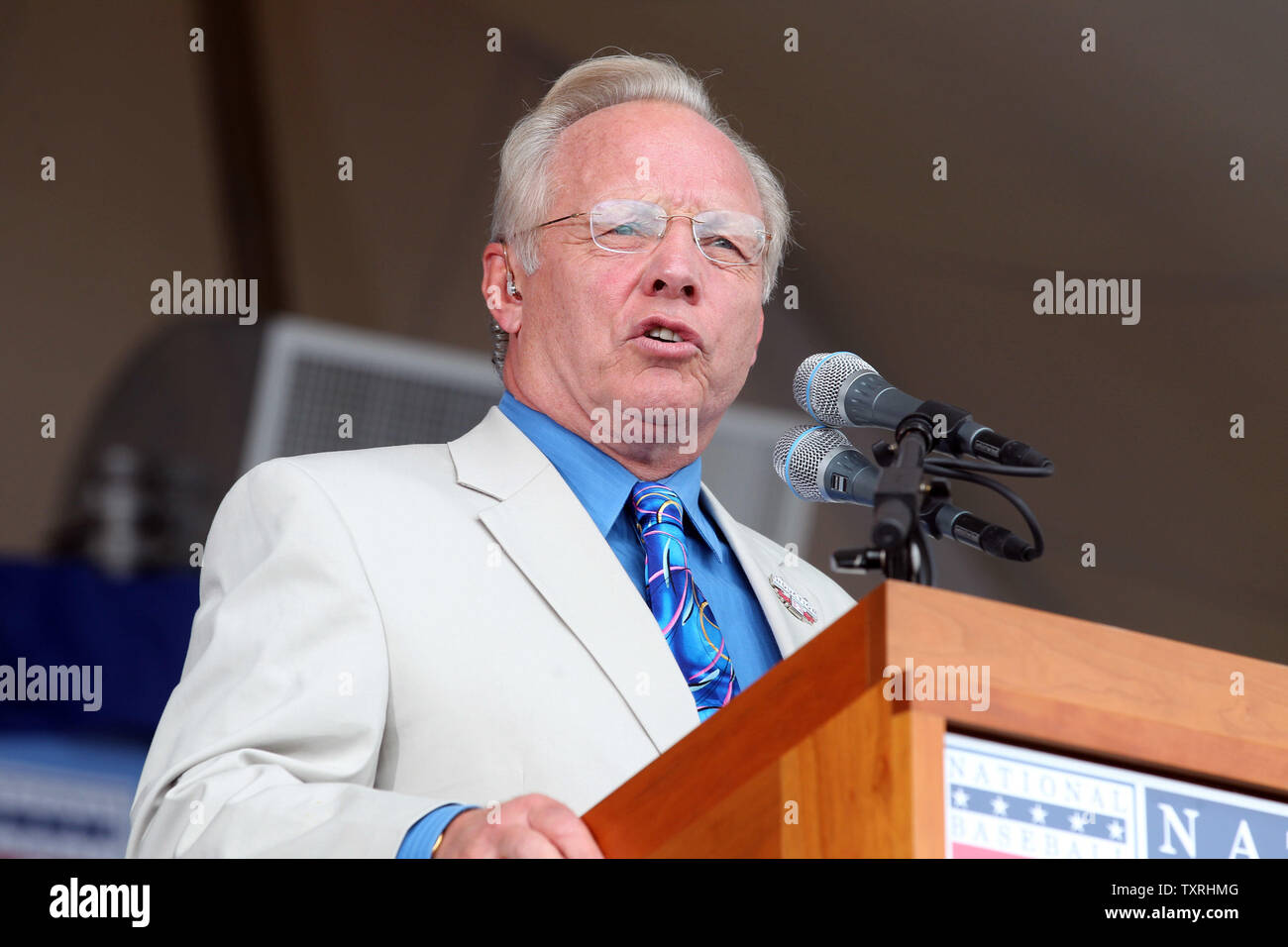 Baltimore Orioles broadcaster Gary Thorne emcees the National Baseball ...