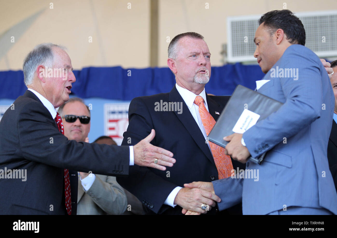 Newly elected members to the National Baseball Hall of Fame (L to R ...