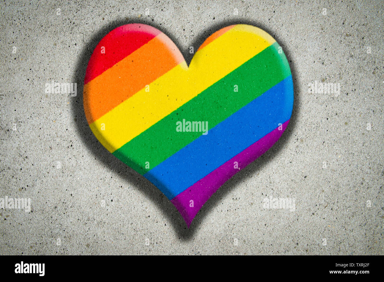 Graffiti lgbt hi-res stock photography and images - Alamy