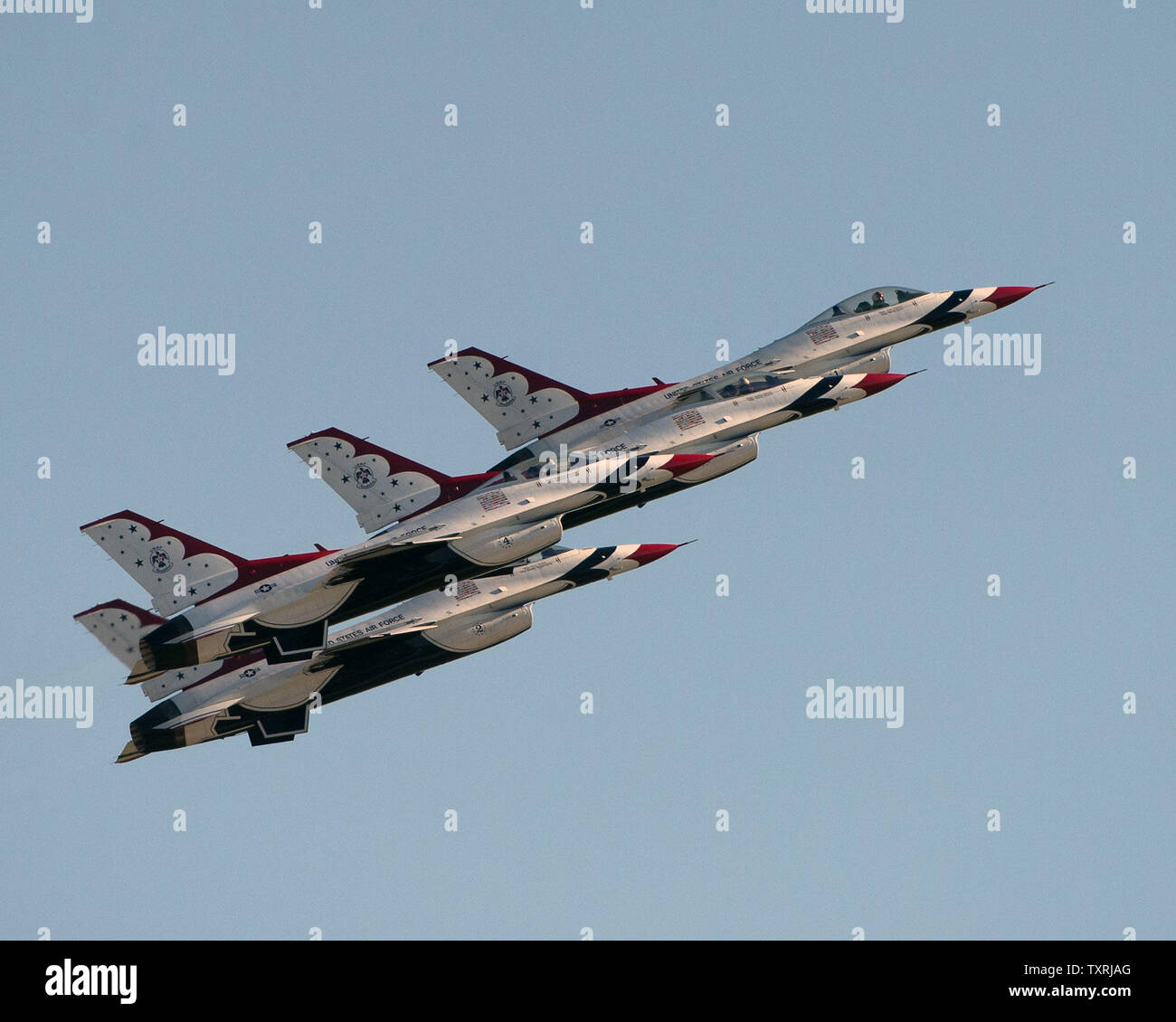 The USAF "Thunderbirds perform aerial maneuvers at the Wings over ...