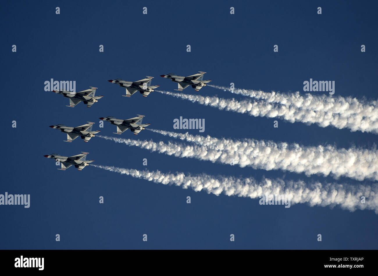 The USAF "Thunderbirds perform aerial maneuvers at the Wings over ...