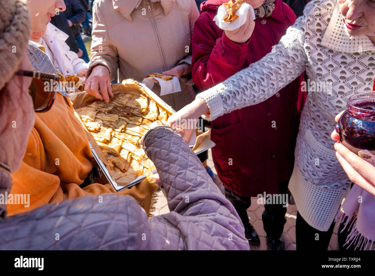 Week by week hi-res stock photography and images - Alamy