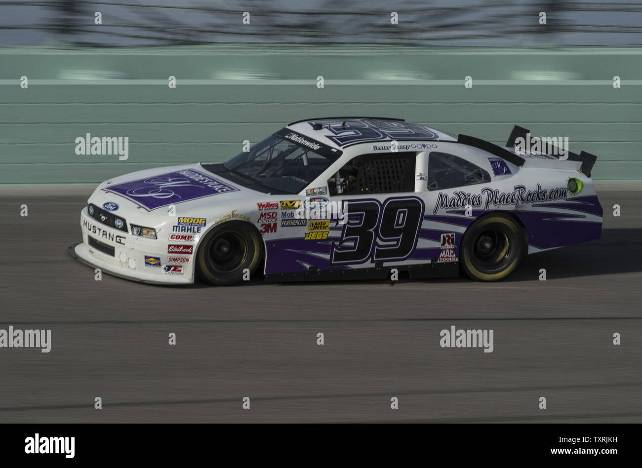 NASCAR Nationwide Series Championship racer, Dexter Stacey, practices ...