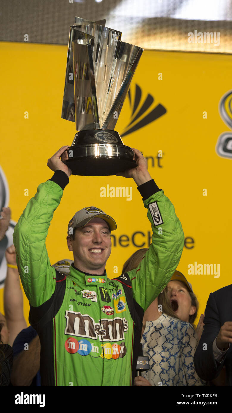 Kyle busch sprint cup trophy hi-res stock photography and images - Alamy