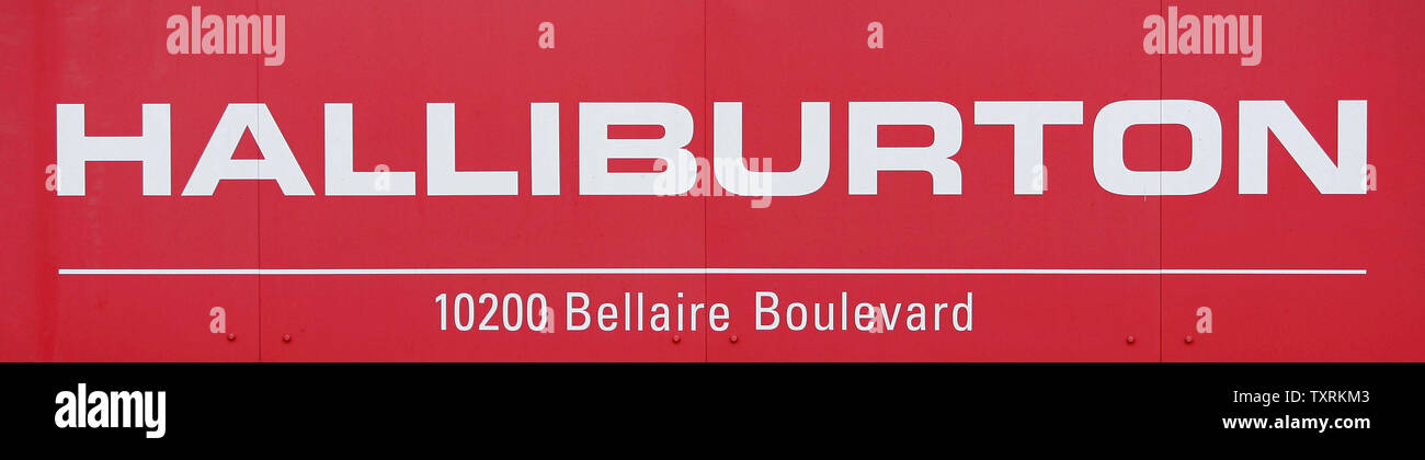Halliburton Sign High Resolution Stock Photography and Images - Alamy