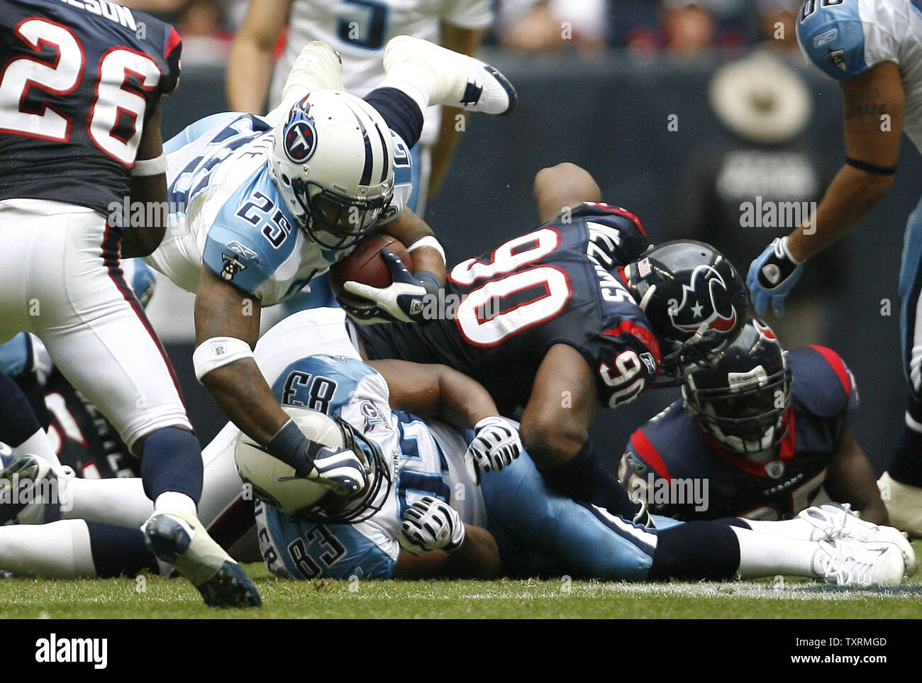 Tennessee titans running back lendale hi-res stock photography and ...