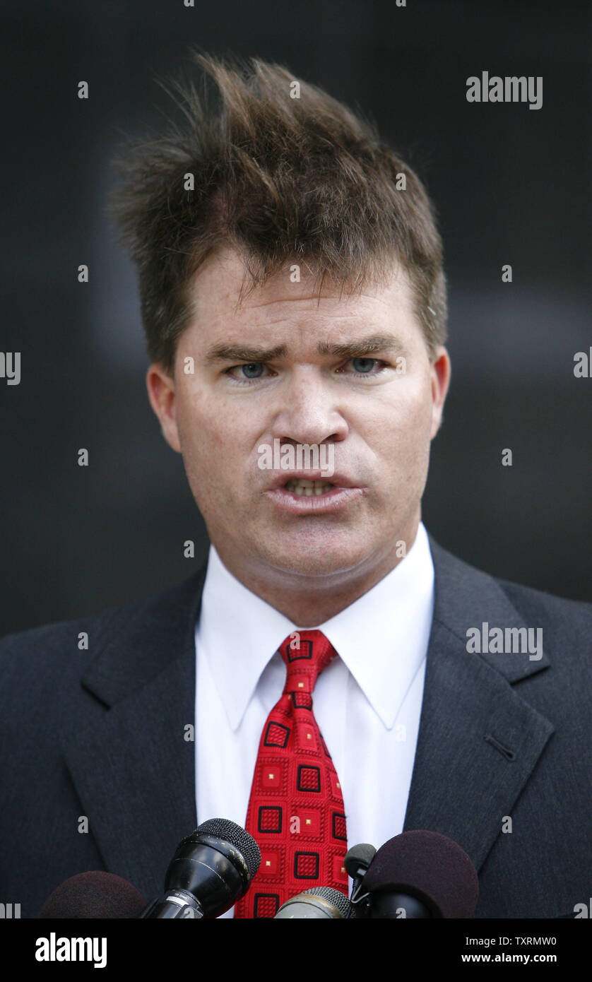 David Finn, attorney for former Stanford Financial Group Chief ...