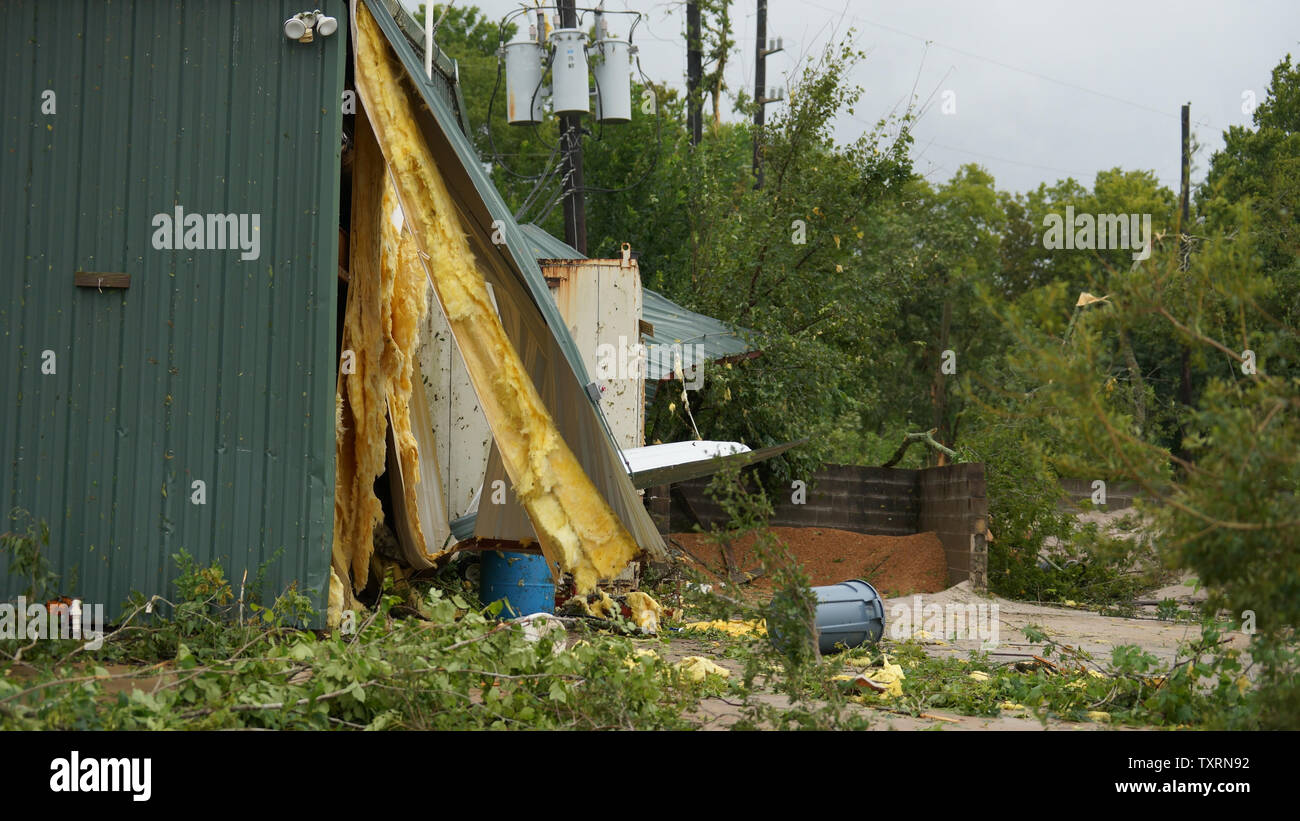 Debris from a tornado litters the Sienna Plantation Subdivision of ...