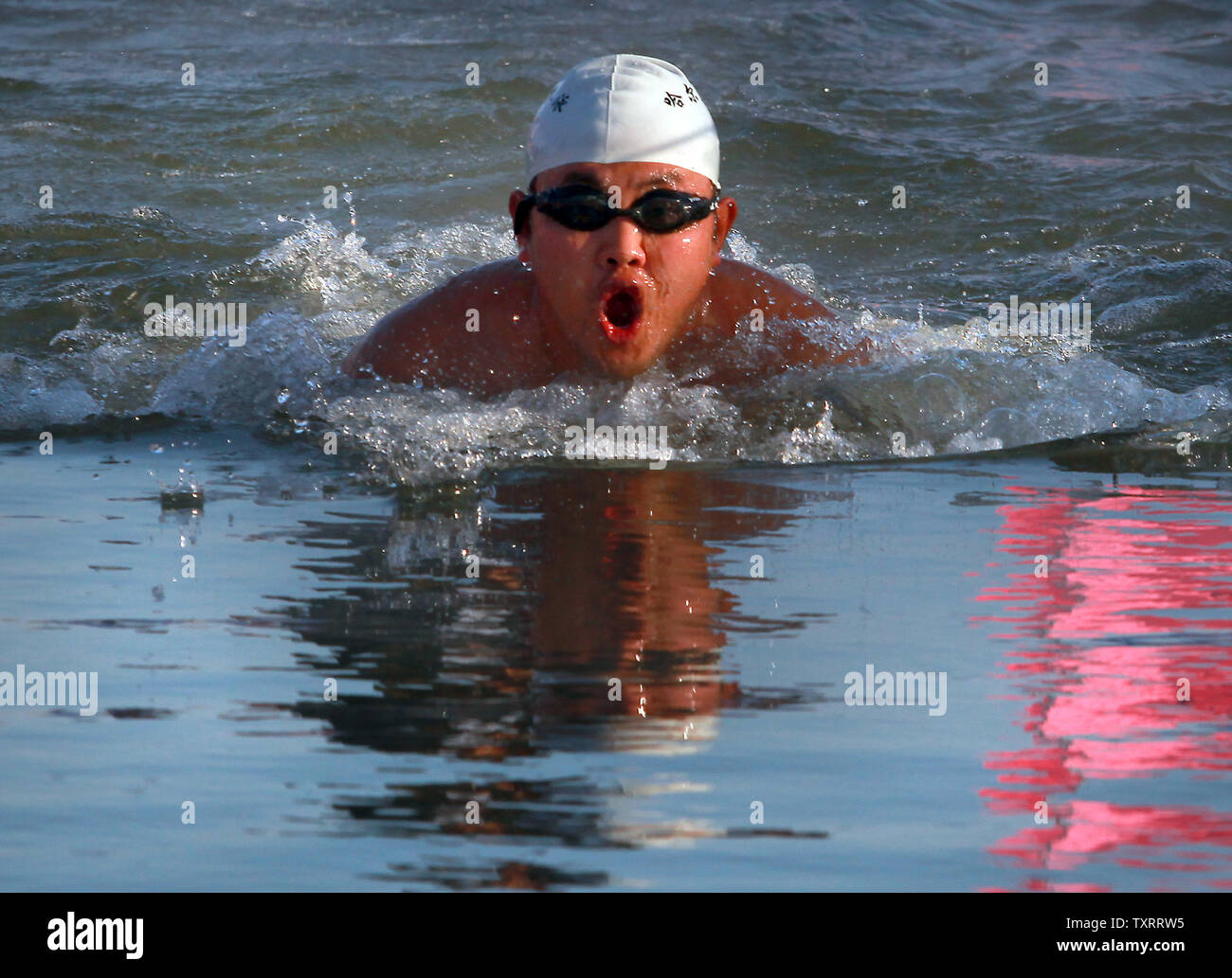 Ice swimmers russia hi-res stock photography and images - Alamy