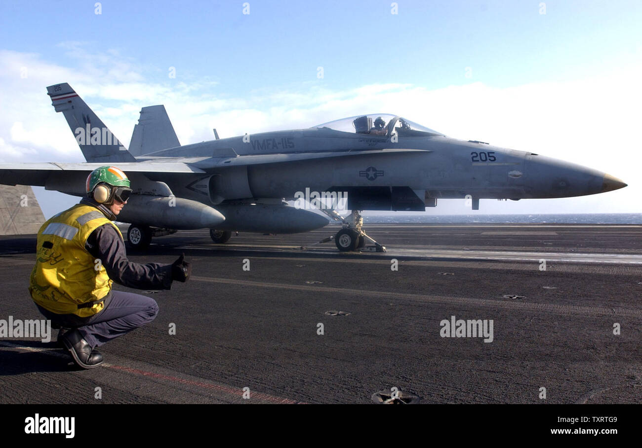 Catapult officer hi-res stock photography and images - Alamy