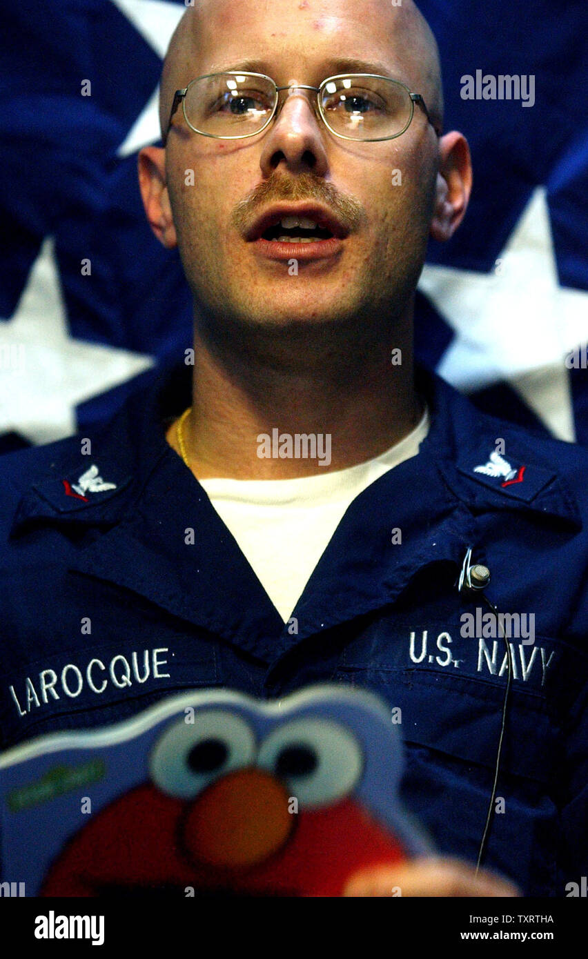 HST2003032502-ABOARD THE USS ANZIO, Eastern Mediterranean, March 25 ...