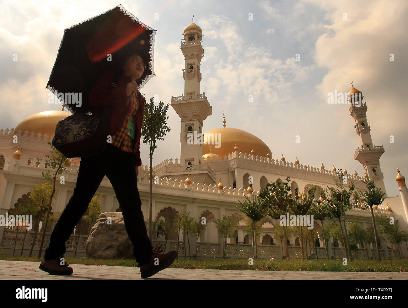 Hui ningxia mosque hi-res stock photography and images - Alamy