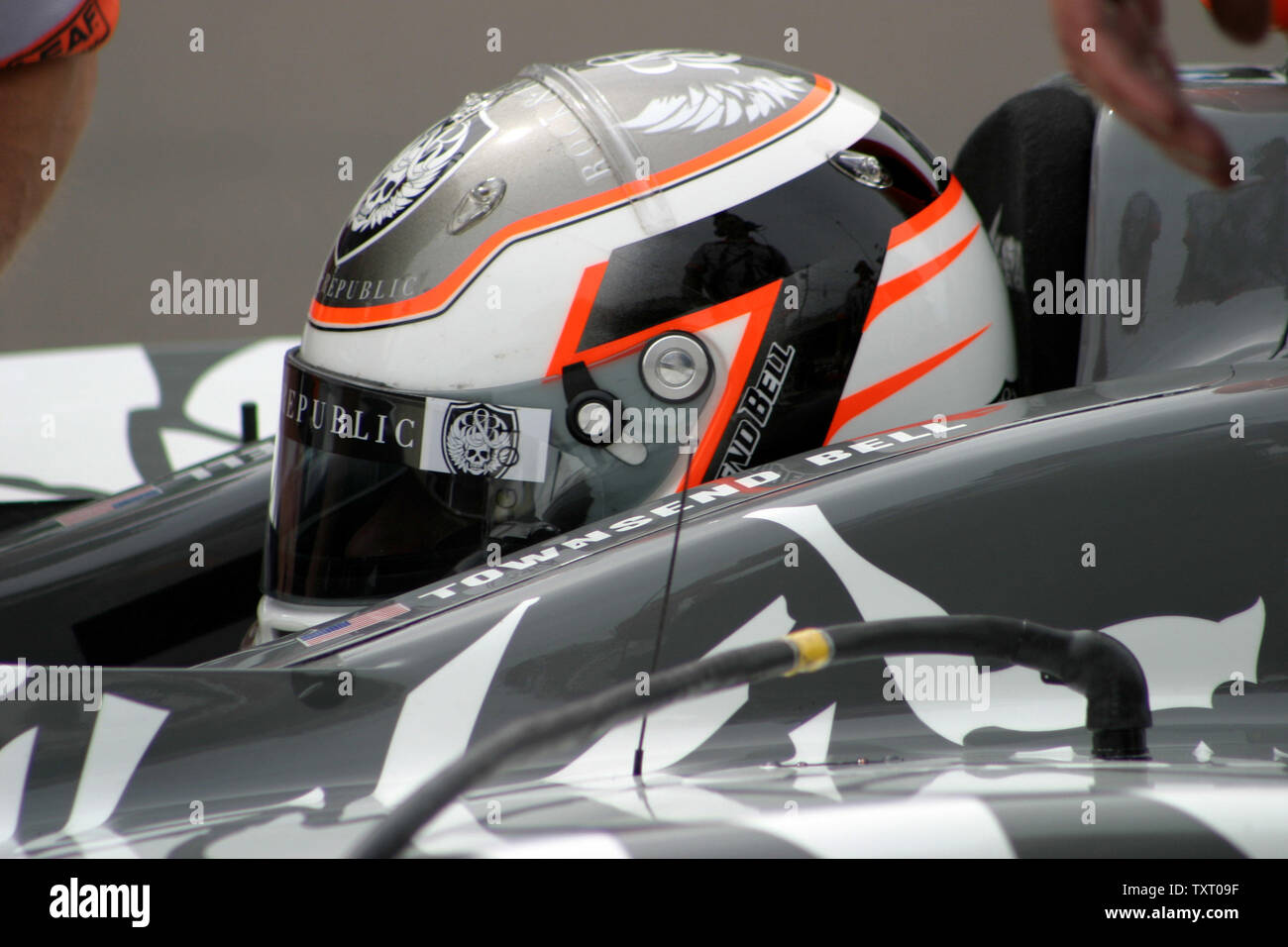 374 mph hi-res stock photography and images - Alamy