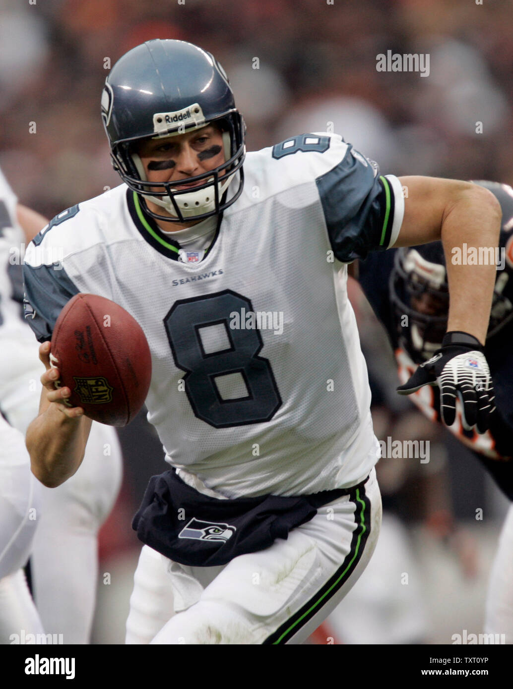 Matt hasselback hi-res stock photography and images - Alamy