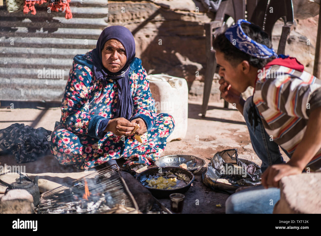 Local people in the Petra, Jordan Stock Photo - Alamy