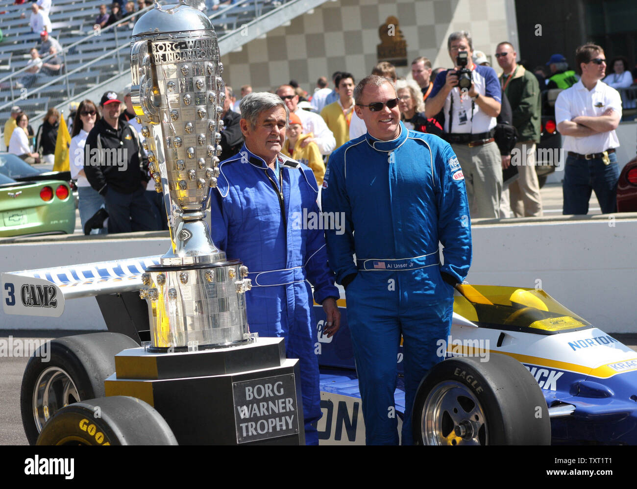 4 time Indy 500 winner Al Unser Sr, and his son 2 time Indy 500 winner ...