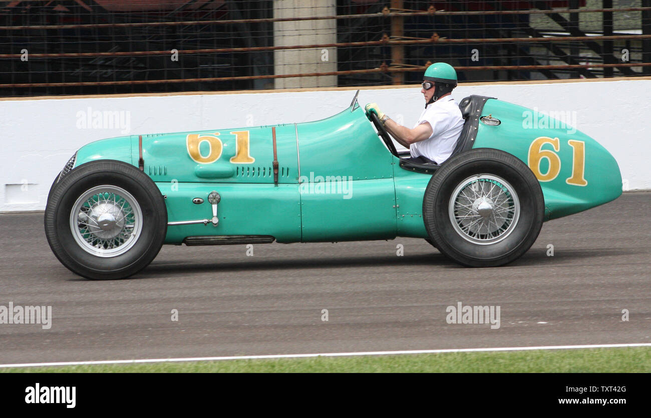 Vintage indy car hi-res stock photography and images - Alamy